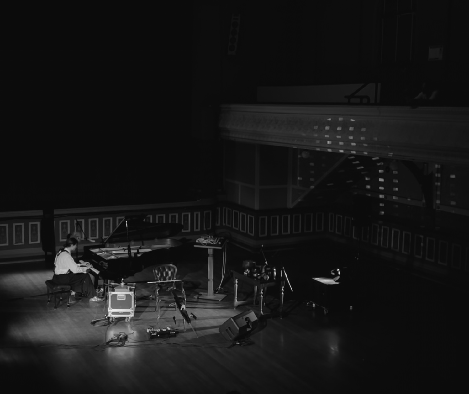 ECHOES: LIVE AV PERFORMANCE 2025 - BENJAMIN SKEPPER